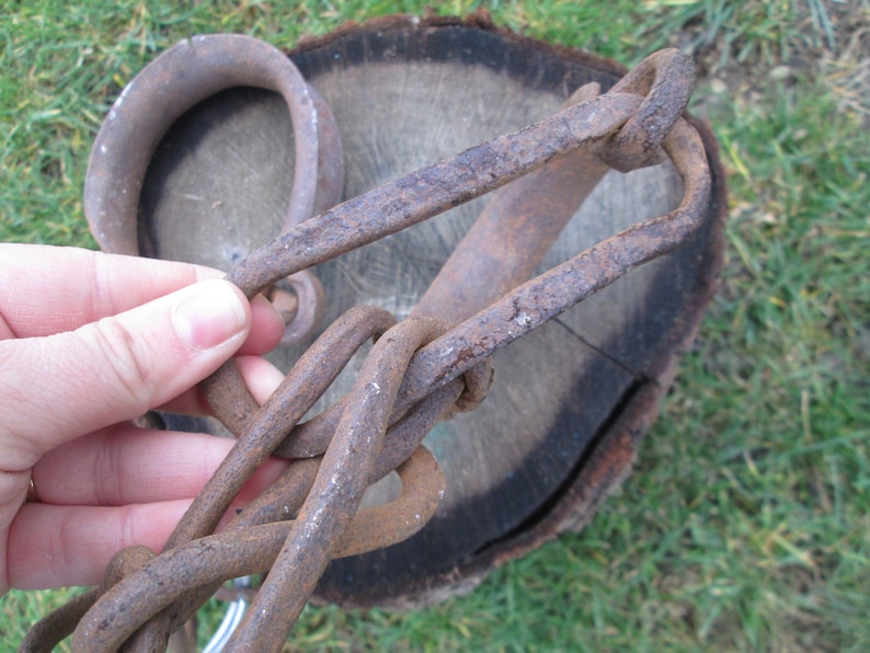 Antique Rusty Iron Horse Shackles: Primitive Farmhouse Decor - Etsy