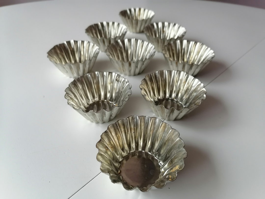Vintage Fluted Tin Muffin Molds - Set of 9 - Etsy
