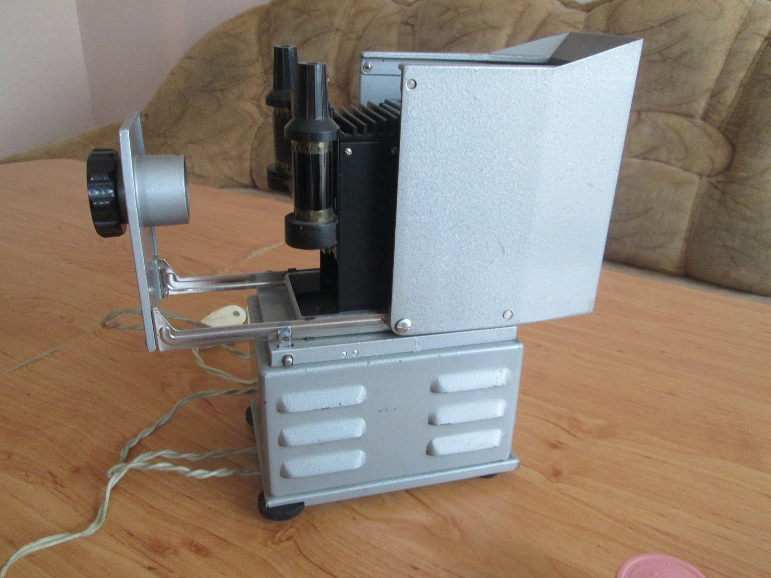 Slide projector Soviet slide projector Vintage projector | Etsy