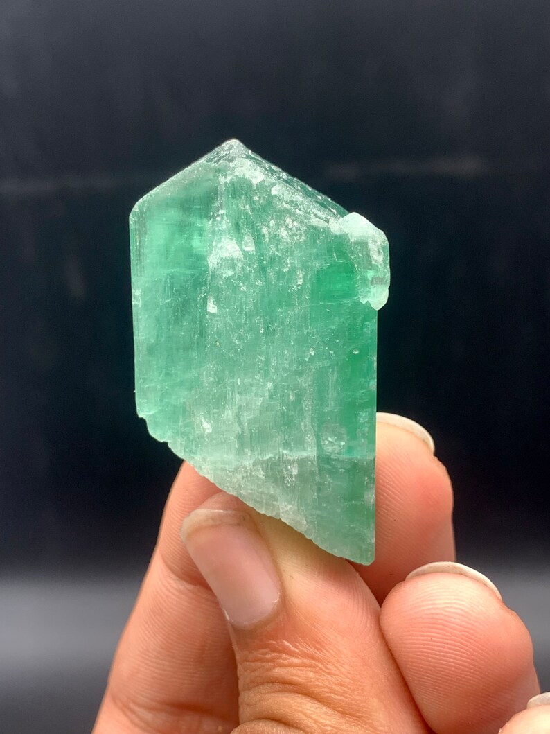 V Shaped Terminated Green Kunzite Crystal Specimen From Afghanistan ...