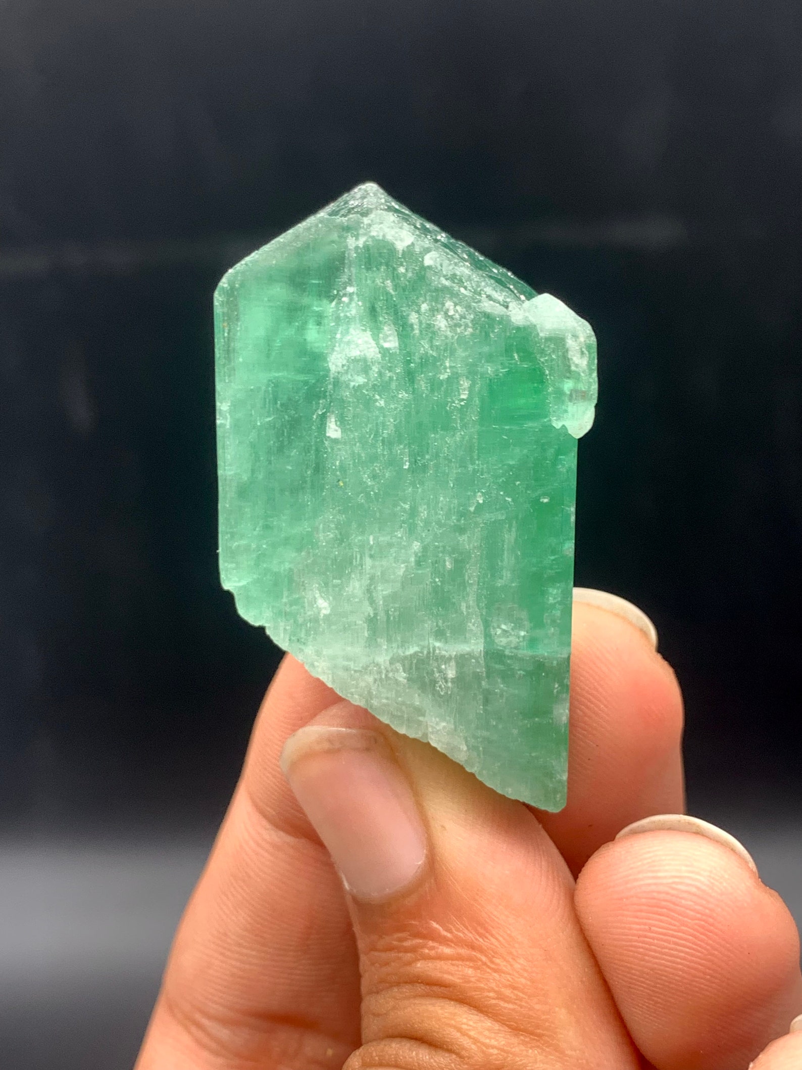 V Shaped Terminated Green Kunzite Crystal Specimen From Afghanistan ...