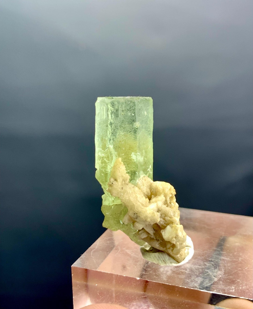 Beautiful Standing Position Yellow Heliodor Crystal on Microcline Mica ...
