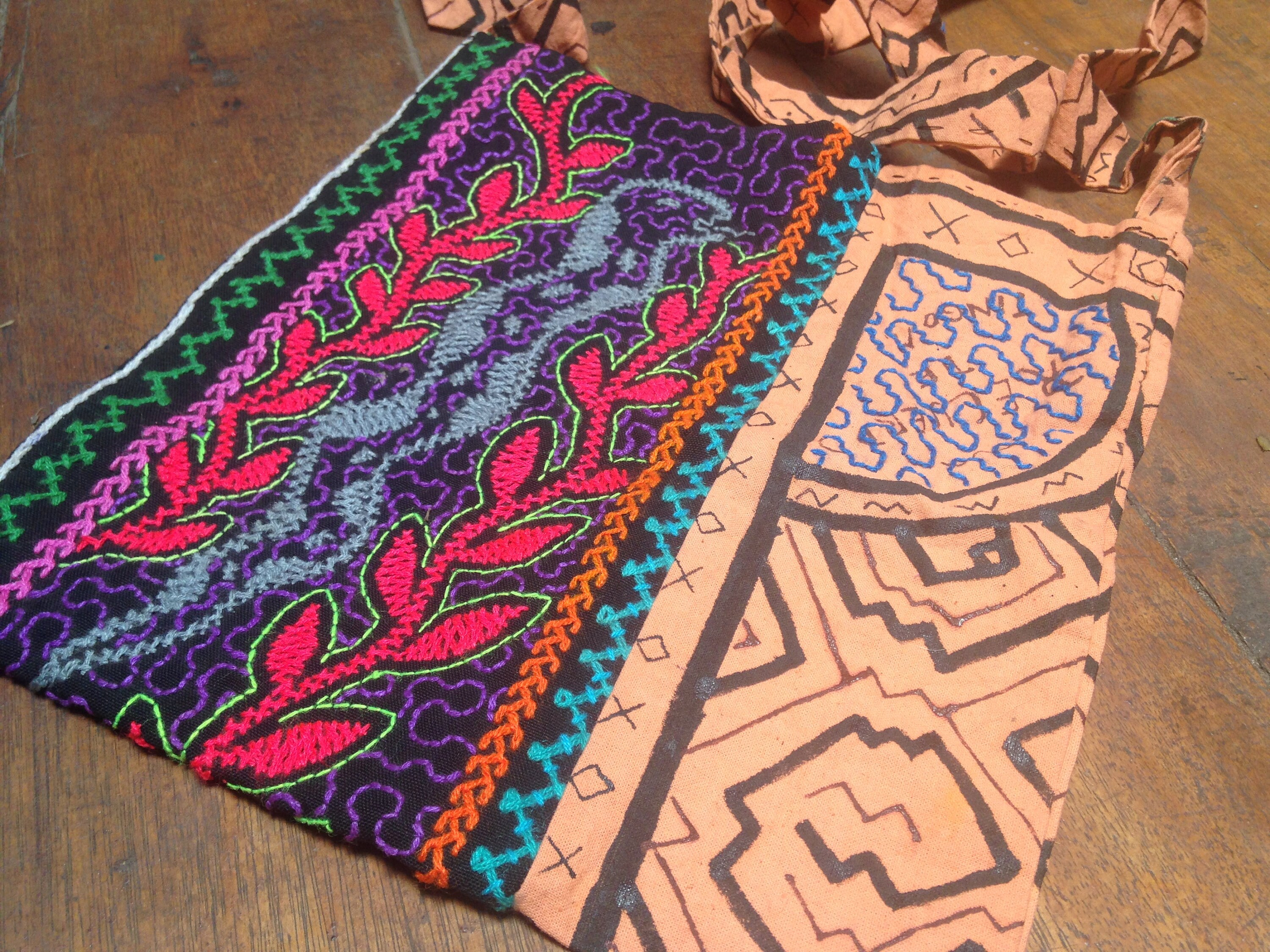 Shipibo Art Chaman Shamanism Shipibo Patch made by a Shipiba Tribeswoman in the Jungle Shipbo ...