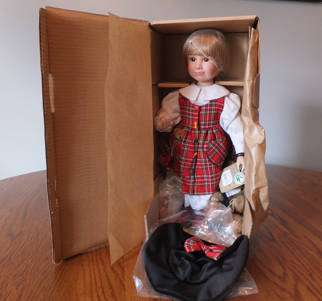 The Boyds Collection Ltd Yesterday's Child Christa With Harvey Back to ...