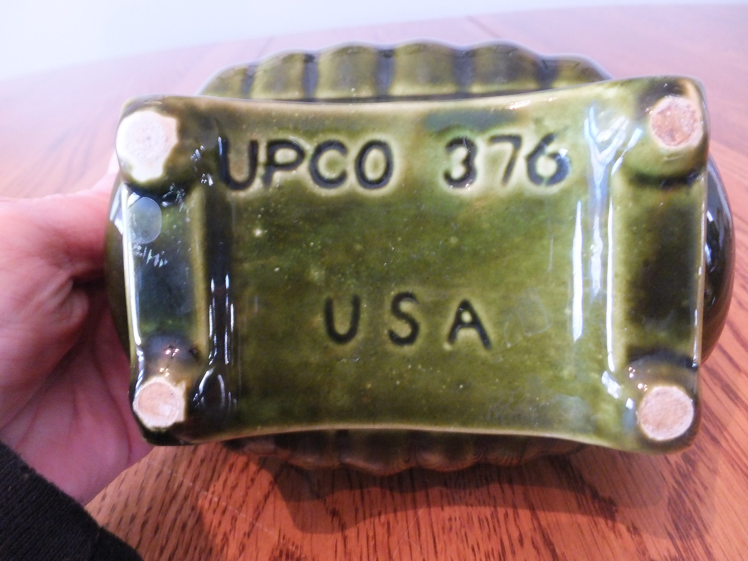 Vintage UPCO 376 Green Ceramic Scalloped Planter / Pottery | Etsy