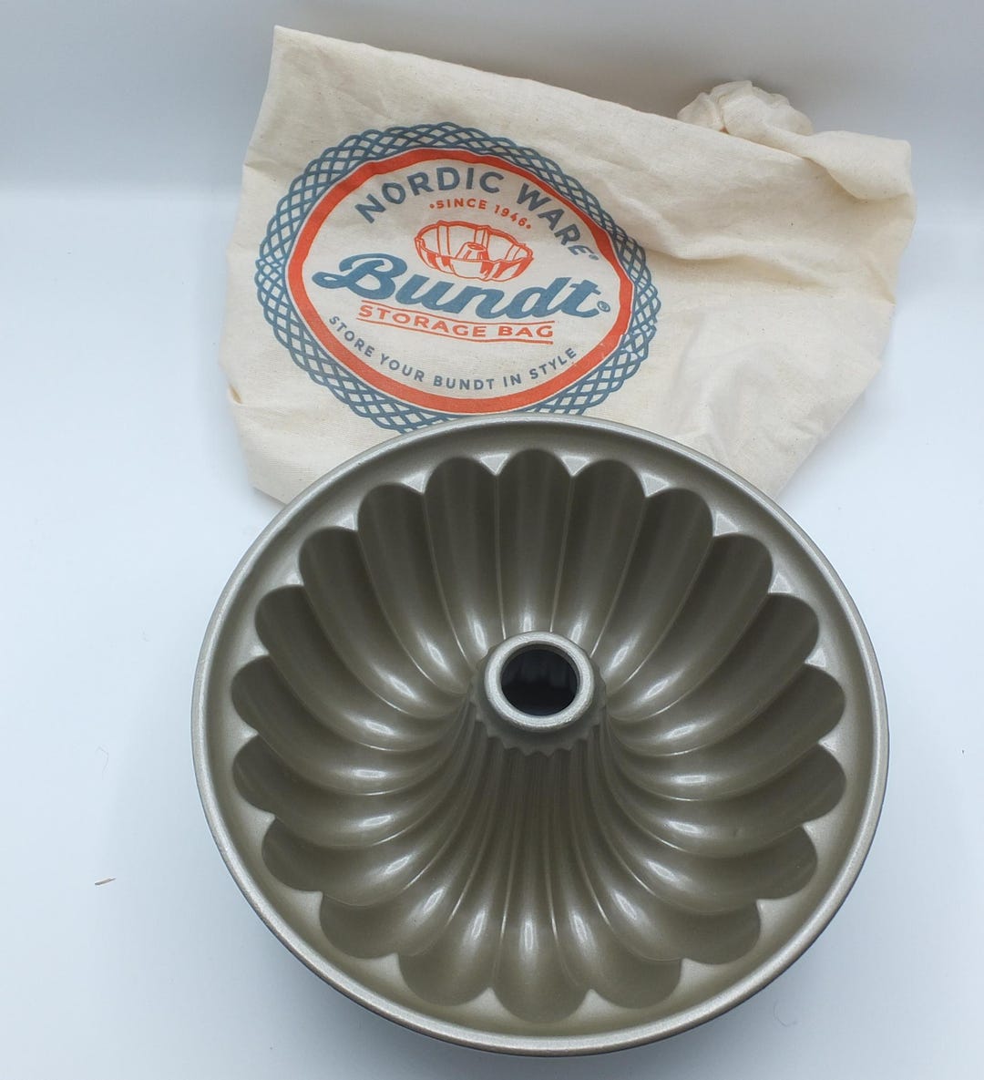Nordic Ware Elegant Party Bundt Cake Pan With Cloth Storage Bag - Etsy