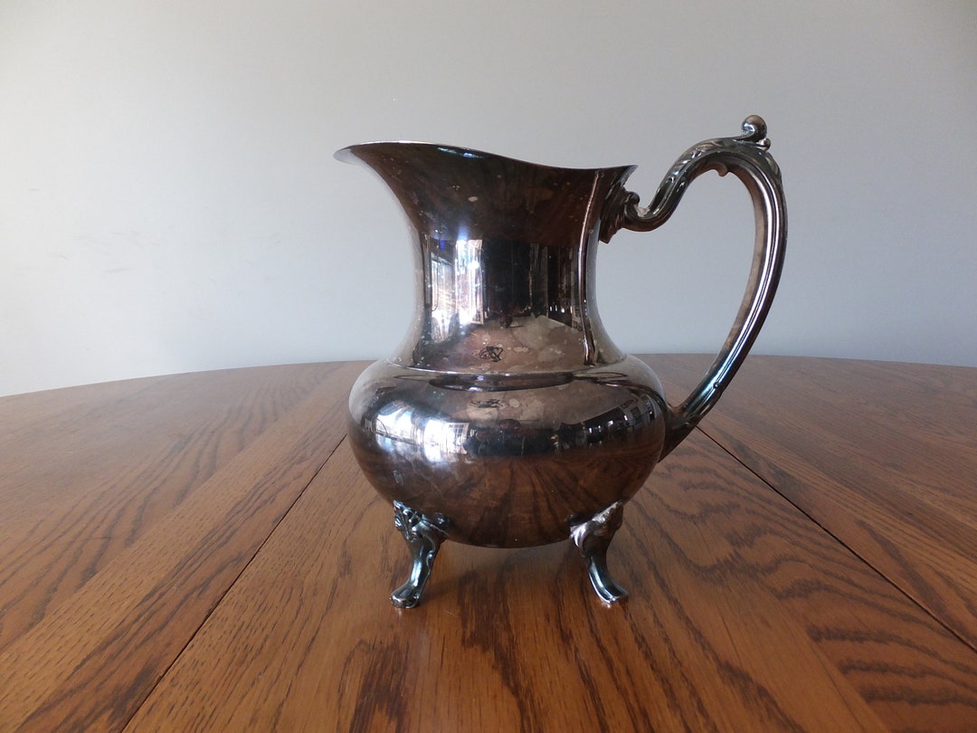 Vintage Oneida Silver Plated Footed Water Pitcher With Ice Catcher - Etsy