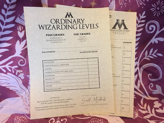 Artículos similares a Ordinary Wizarding Levels O.W.L. test en Etsy