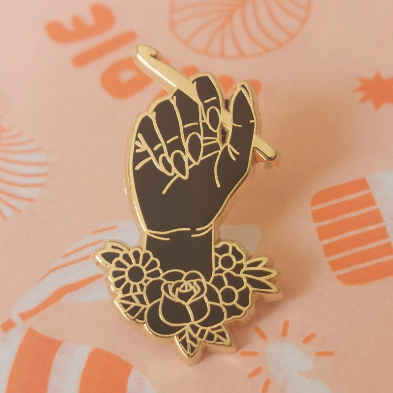 Yarn Enamel Pin - Etsy