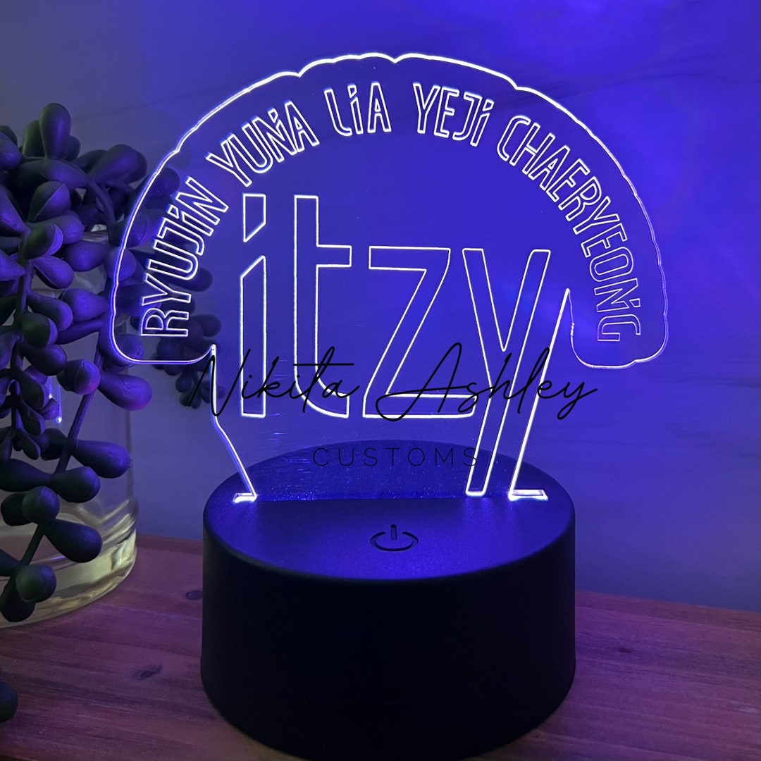 Itzy RGB Desk Lamp, Kpop Merch - Etsy