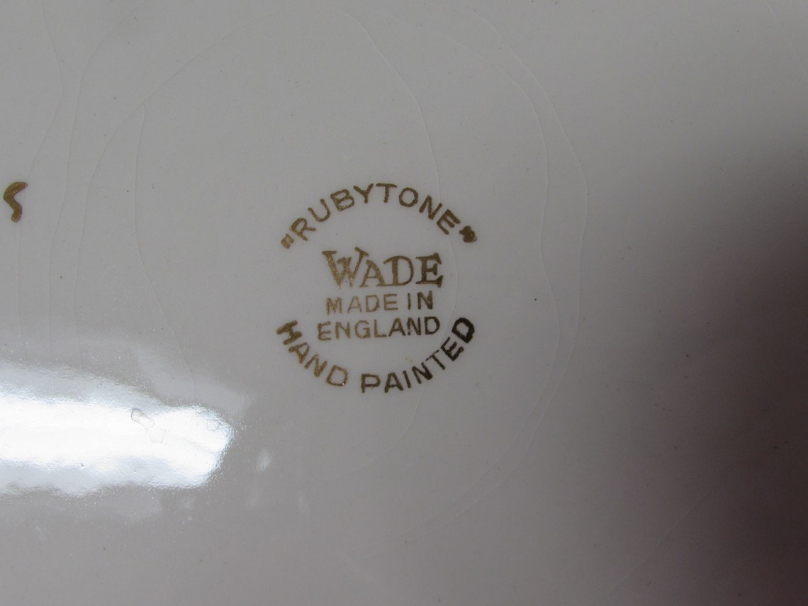 Wade Rubytone Plates Maroon snakeskin & Gold | Etsy