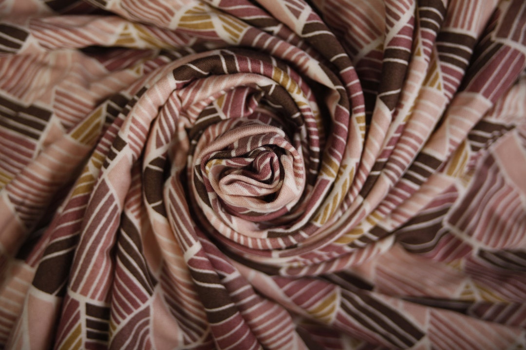 Cotton Polyblend Stretch Geometric Print Fabric Multiple Remnants ...