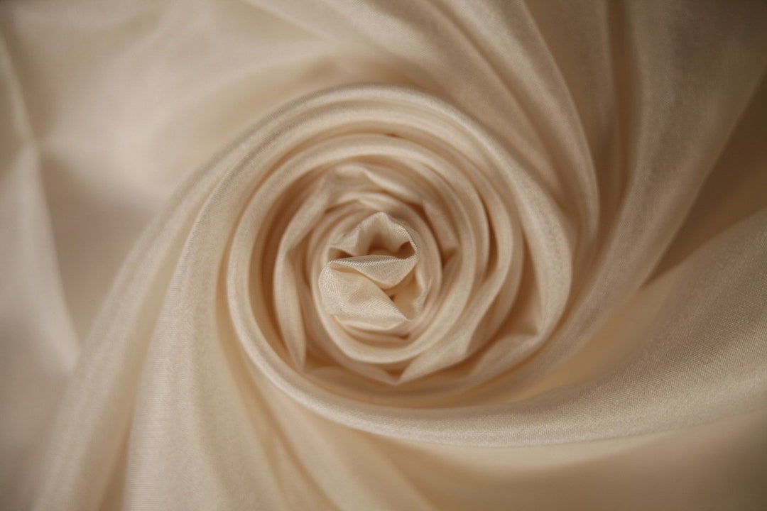 100% Polyester Fabric Cream Multiple Remnant Bridal Lining Fabric Cut ...