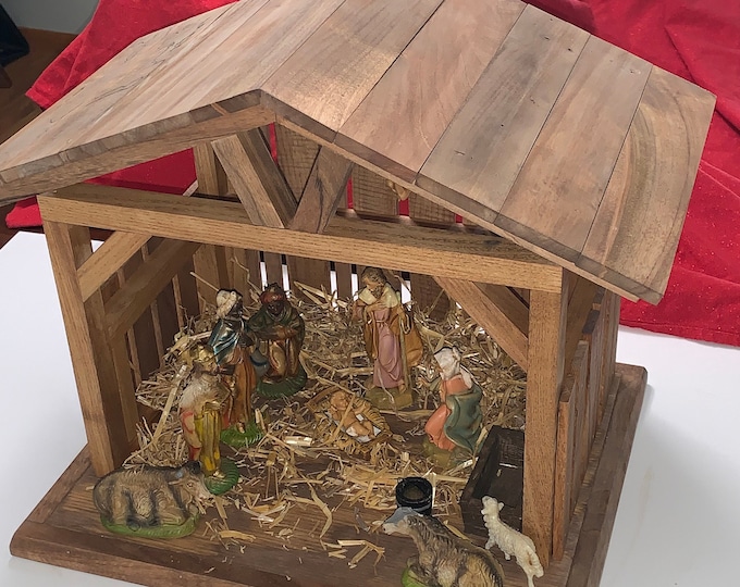 Rustic Barn Wood Crèche, Nativity, Creche, Manger, Nativity Display ...