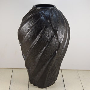 Royal Haeger 2000 Textured 14.5" Vase, Dark Brown-black, Twisted ...