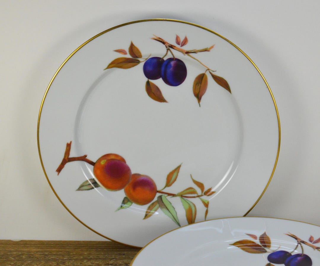 Set of 3 Royal Worcester EVESHAM GOLD 10 3/8" Dinner Plates, Made in ...