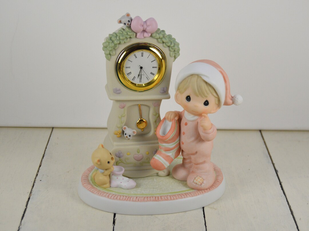 Precious Moments It's Almost Time for Santa Figurine 532932, 7 ...