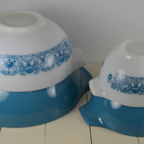 Vintage Pyrex Horizon Blue Cinderella Mixing Bowls Set of 4 - Etsy