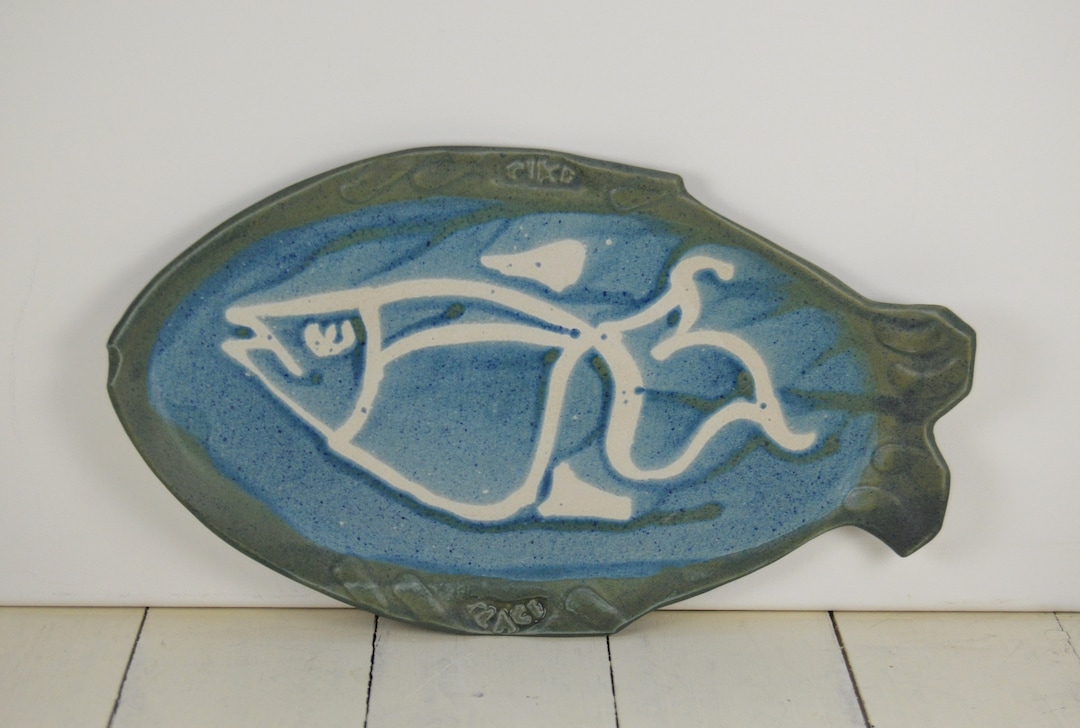 Hand Made Pike Place Pottery 11.75" Fish Plate Platter, Green Edge Blue ...