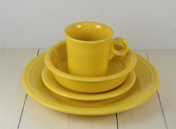 Fiesta Yellow Sunflower OR Daffodil 4 Pc Place Setting 1 Each - Etsy