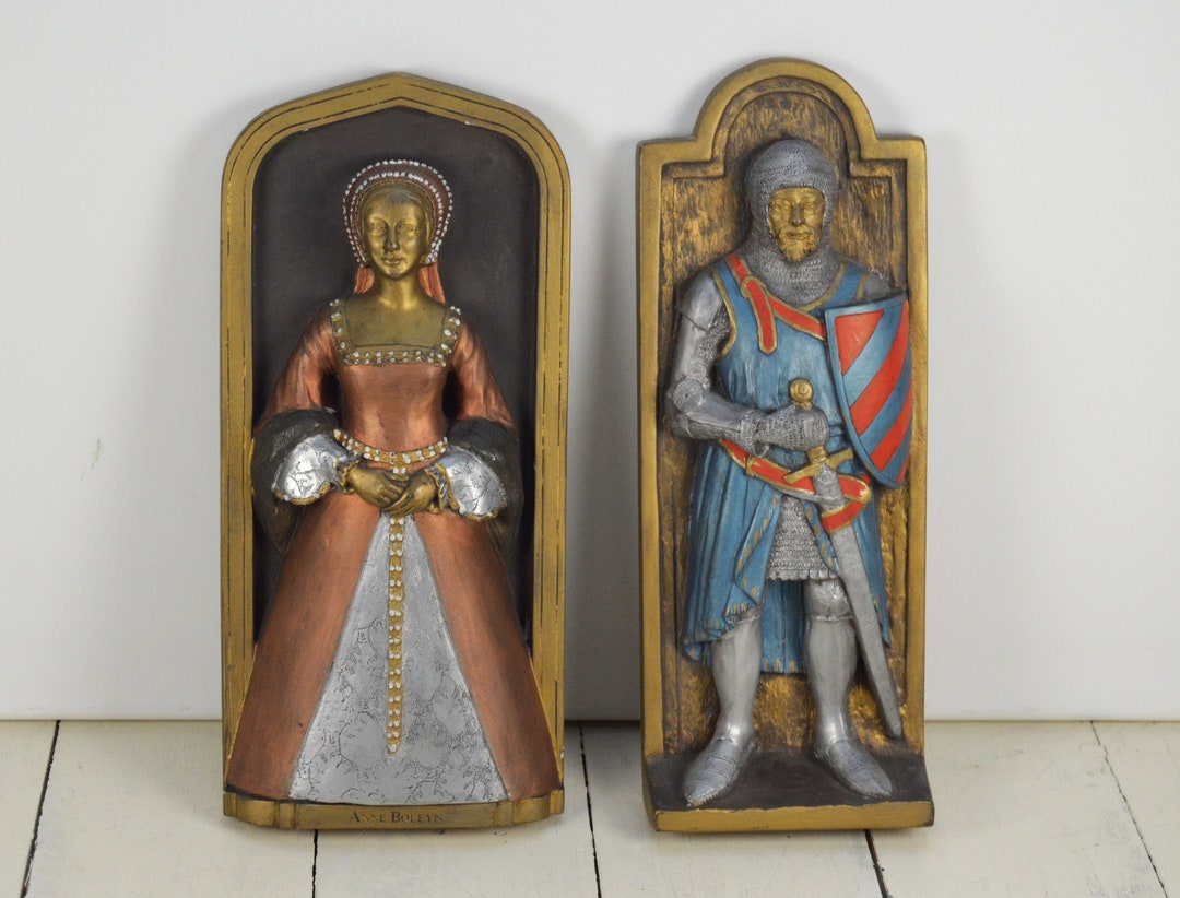 Set of 2 Marcus Designs Wall Plaques, ANNE BOLEYN 8.75" and KNIGHT 9 ...