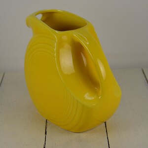 Fiesta SUNFLOWER or DAFFODIL Yellow 32 Oz Disc Pitcher, 5.75", Homer ...