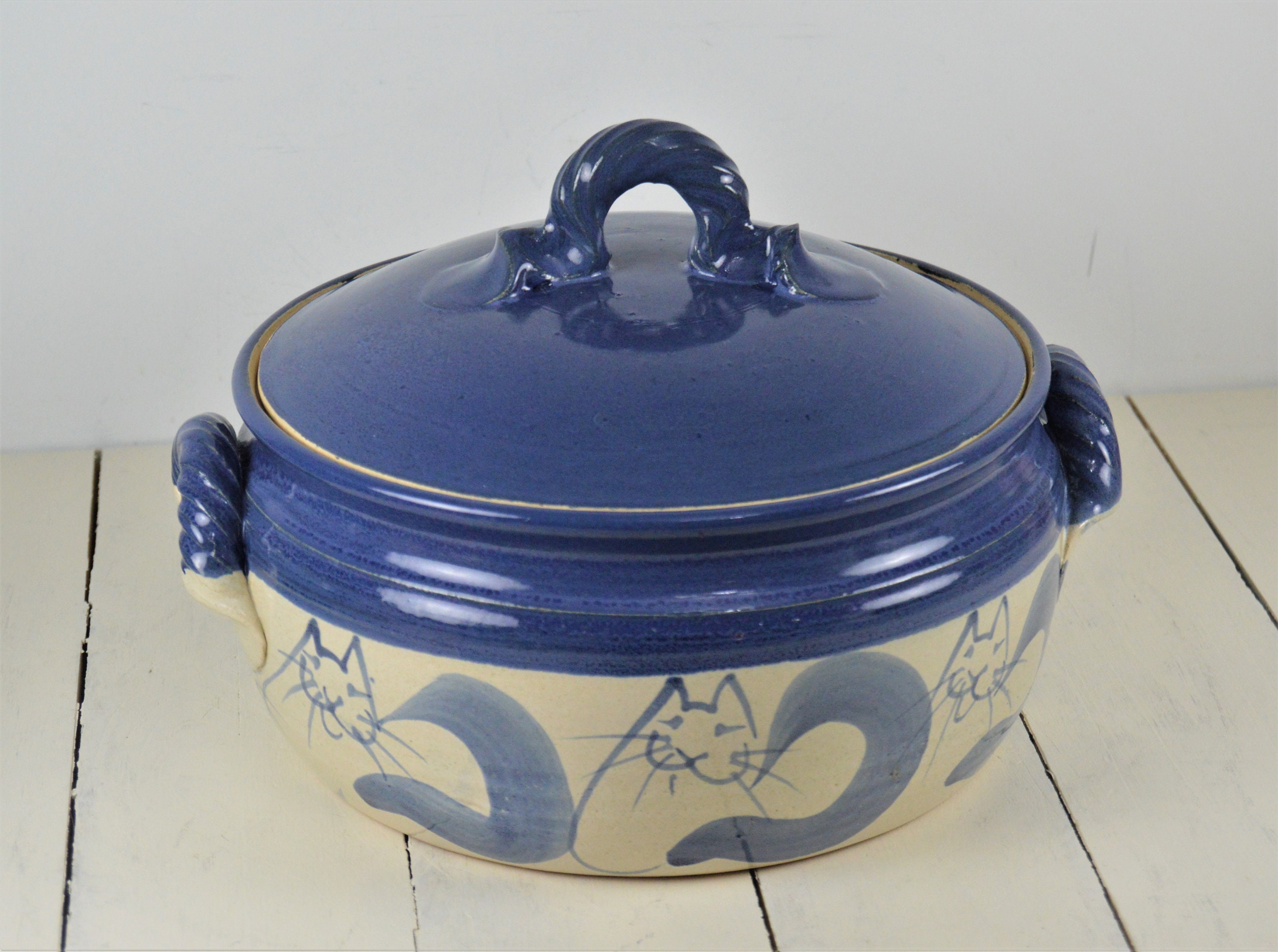 Ann Gleason Pottery 2.5 Quart Covered Casserole Dish Adorable - Etsy