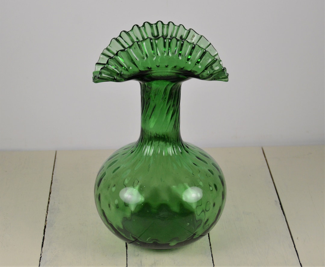 Optic Green Art Glass Vase With Ruffled Fan Rim 8.75", Blenko-style ...