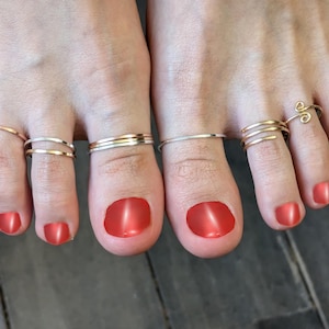 Sterling Silver or 14K Gold Toe Ring: Small & Big Toe Rings ...