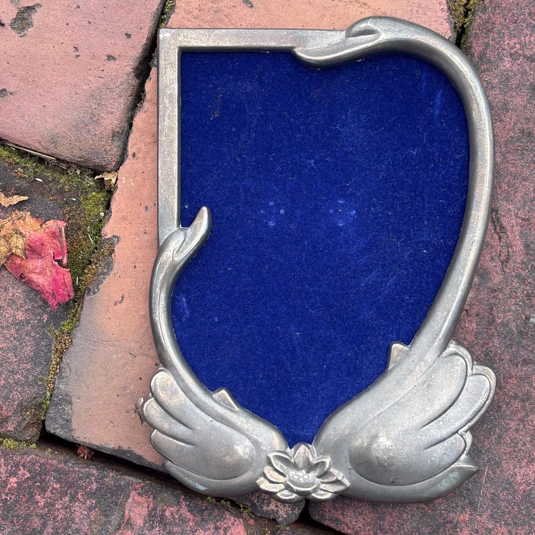 80s VINTAGE Tabletop Photo Picture Frame Silver Tone Metal Swan Bird ...