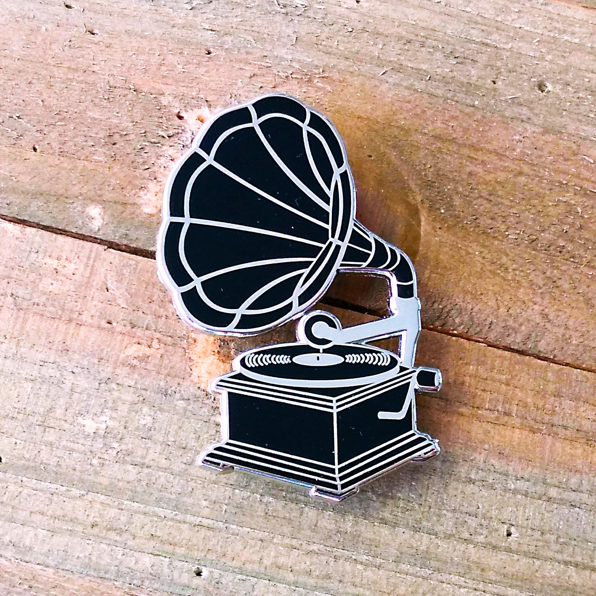 Phonograph Pin Enamel Pin Retro Music Pin Lapel Pin - Etsy