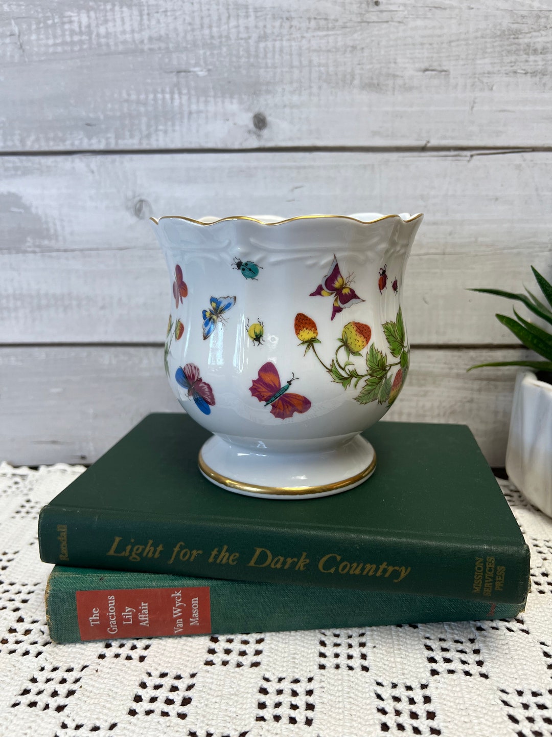 Lenwile Ardalt Porcelain Footed Flower Pot Planter White W/ Strawberry ...