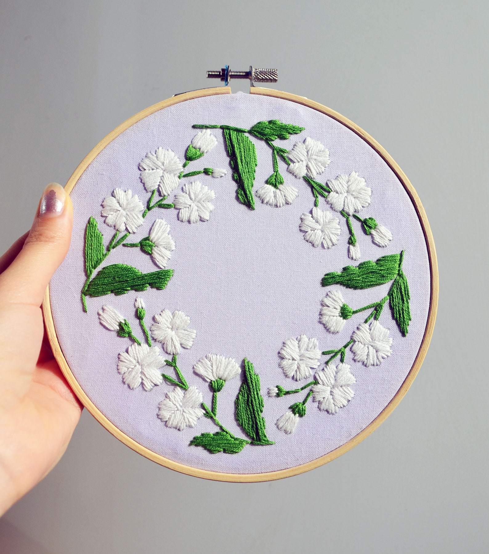 White Flowers Wreath Embroidery Hoop Art Floral Hand - Etsy