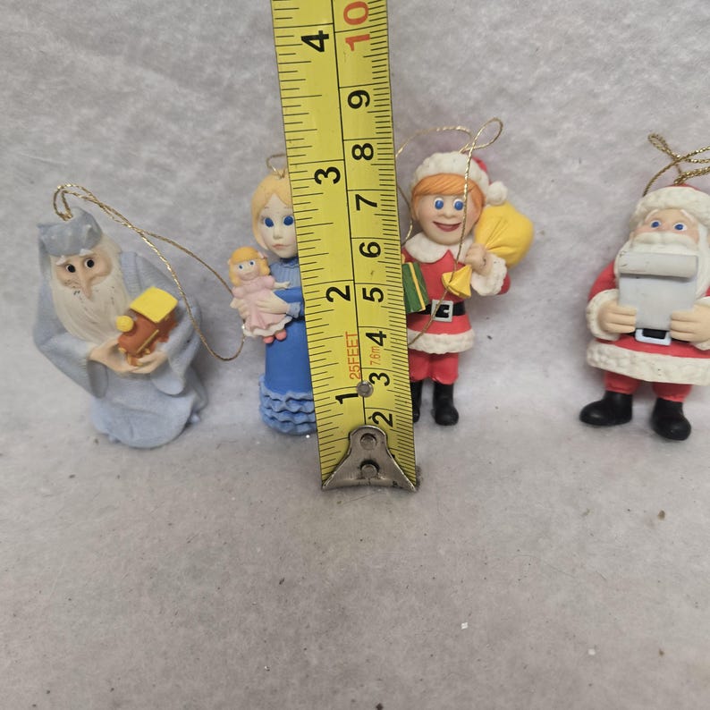 Enesco Santa Claus is Comin to Town Ornaments Miss Jessica Kris Kringle ...
