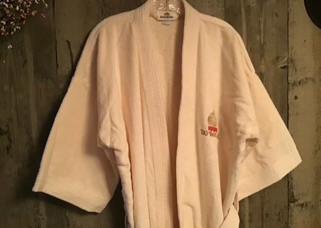 Taj Mahal Bathrobe 1980’s Rare Trump Casino Memorabilia - Etsy