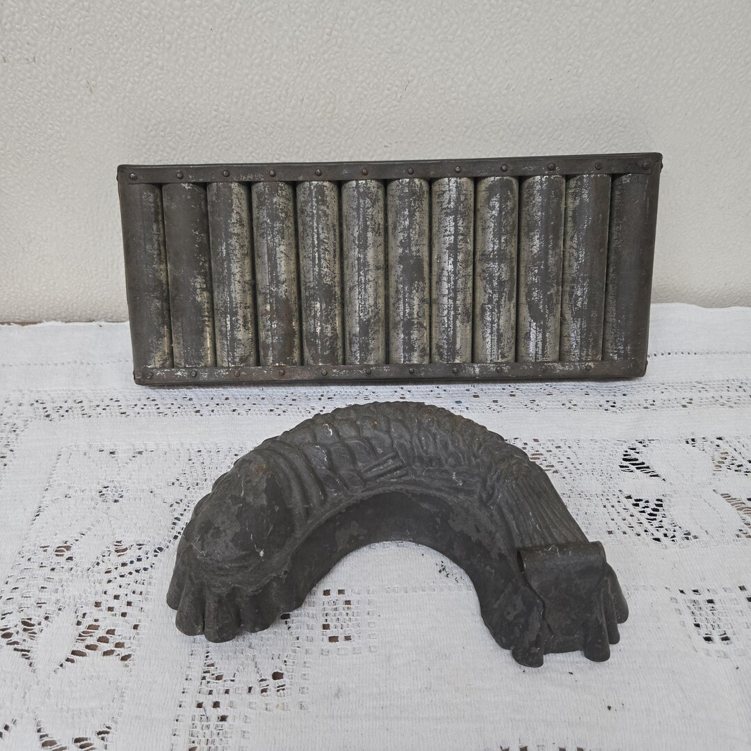 Kreamer Cornbread Mold & Fish Primitive Tin Country Kitchen Farmhouse ...