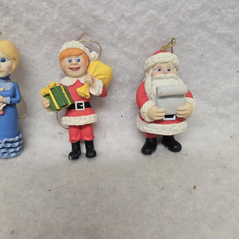 Enesco Santa Claus is Comin to Town Ornaments Miss Jessica Kris Kringle ...