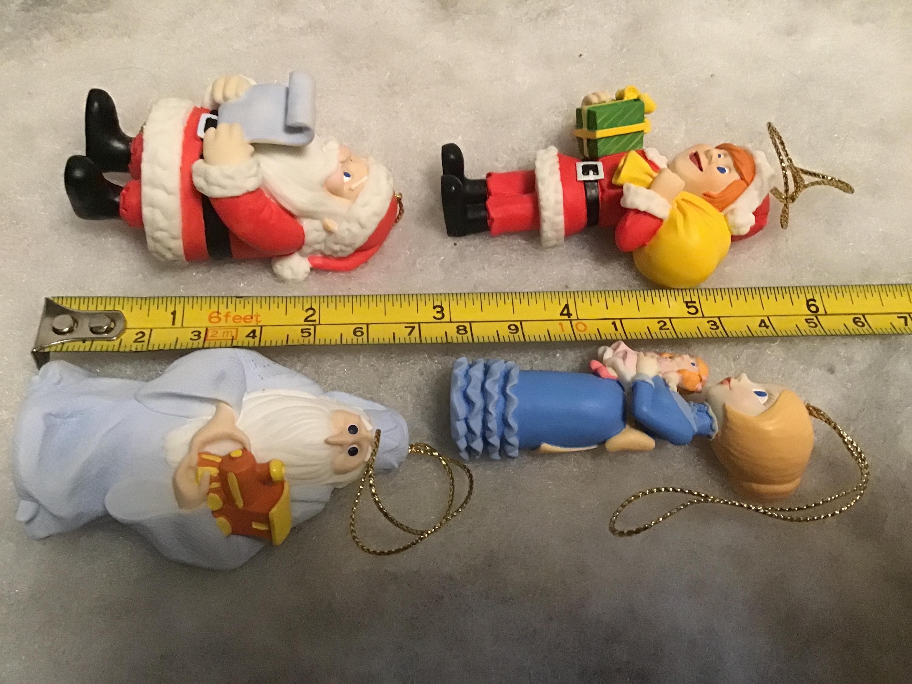 Enesco Santa Claus is Comin to Town Ornaments Miss Jessica Kris Kringle ...