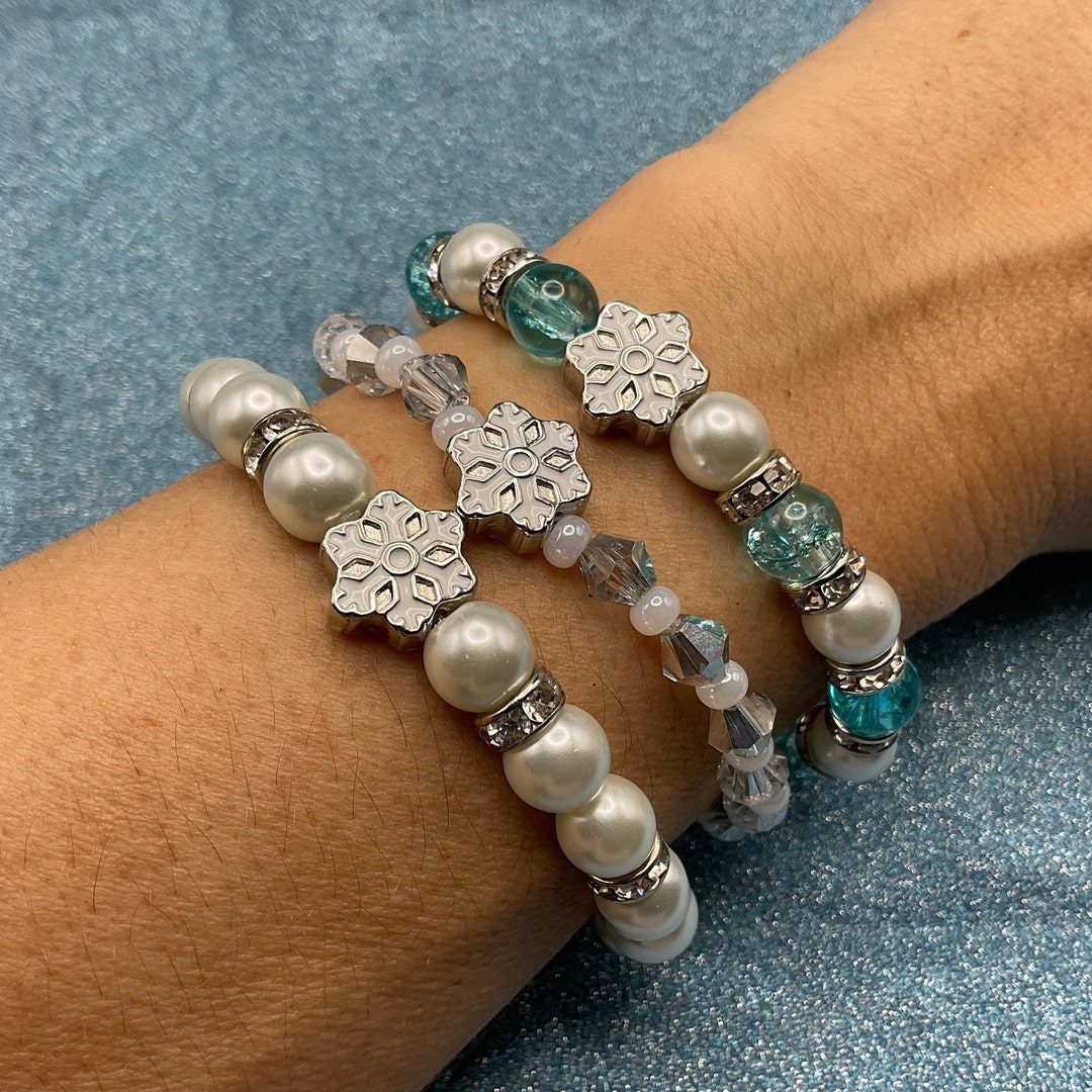 Winter Snowflake Stretch Bracelet. White and Silver Snowflake Beaded ...