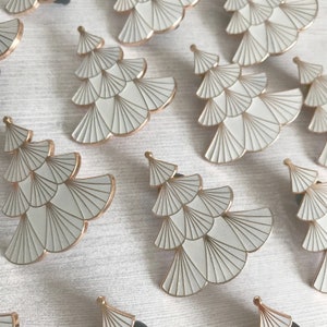 Glitter Christmas Tree Pin, Green Tree, Enamel Lapel Pin, Hard Enamel ...