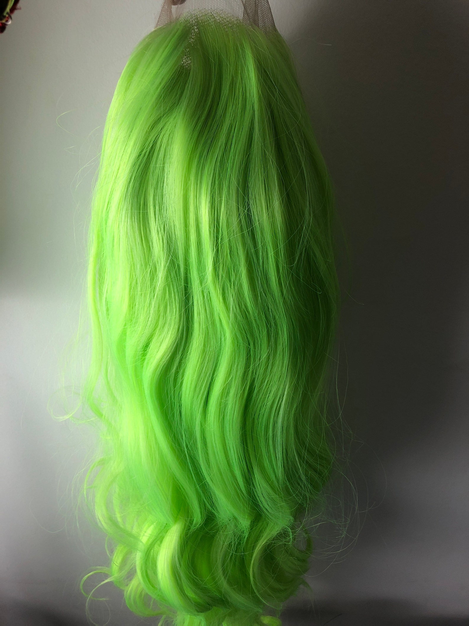 22 Neon Green Body Wavy Lace Front Wig NEW - Etsy