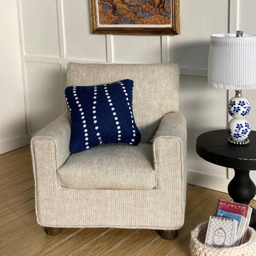 1:12 Scale Dollhouse Chair, Miniature Arm Chair, Dollhouse Upholstered ...