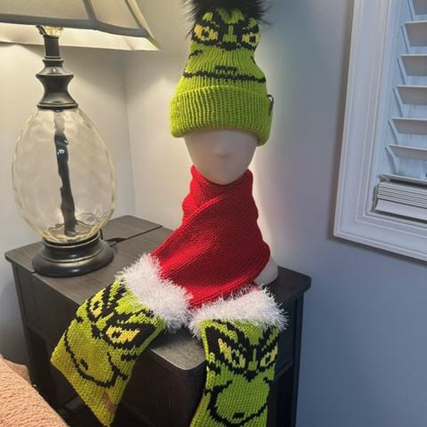 Grinch Scarf Pattern - Etsy