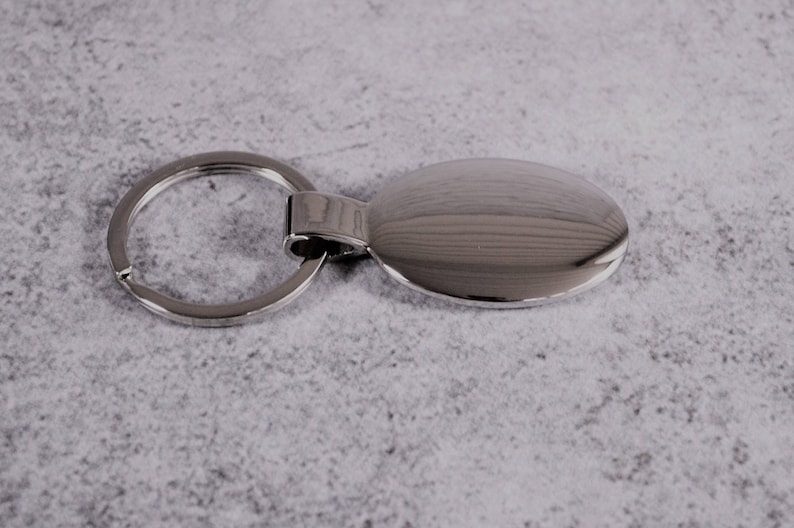 Personalized Oval Keychain Custom Engraved Keyring | Etsy