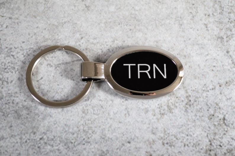 Personalized Oval Keychain Custom Engraved Keyring | Etsy