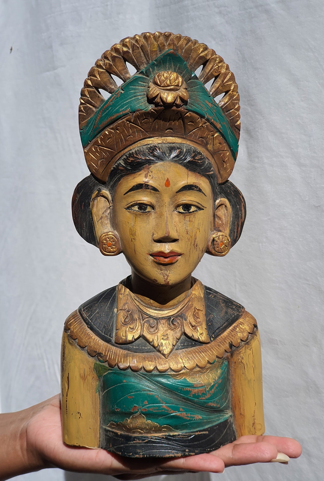 Female With Crown Classic Balinese Princess Bust by Theater Art Gallery ...