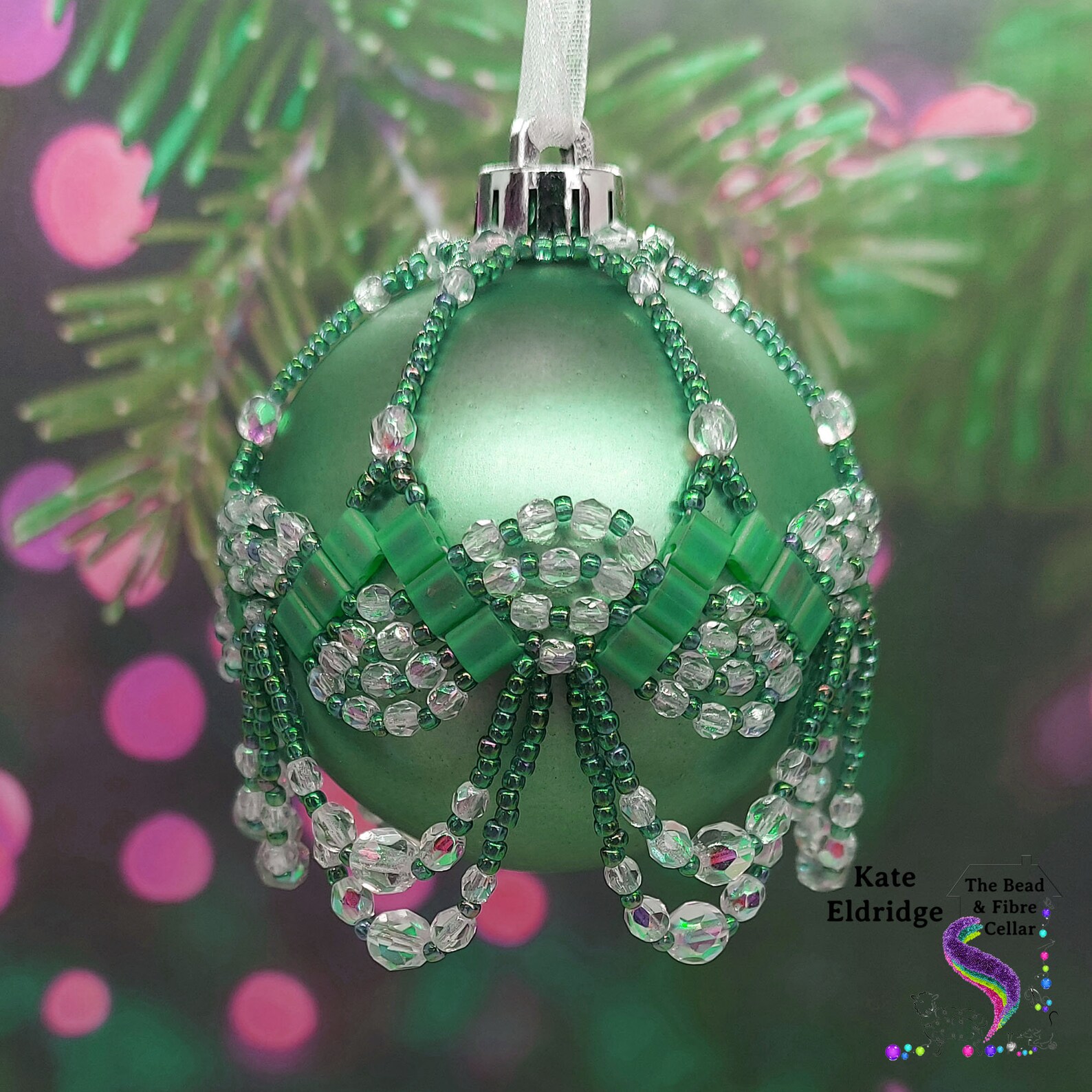 Reflections in Waves Beaded Festive Christmas Bauble Pattern Tutorial ...