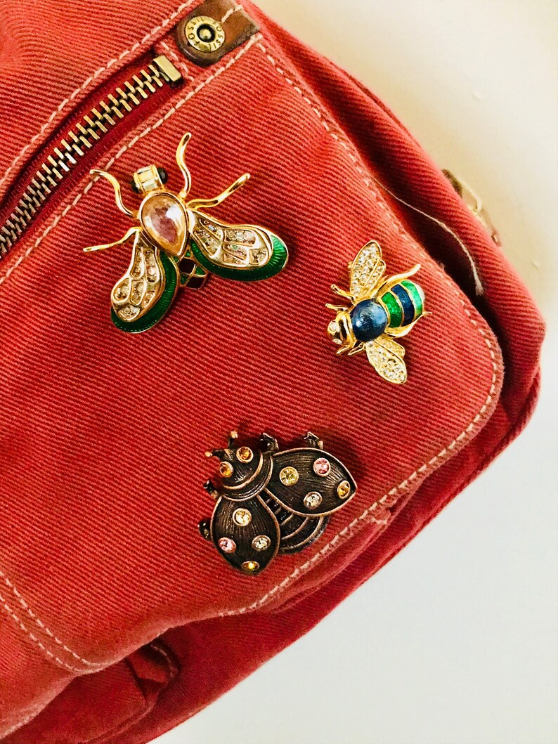 Vintage Copper Tone Beetle Insect Wings BROOCH PIN Multicolor Crystals ...