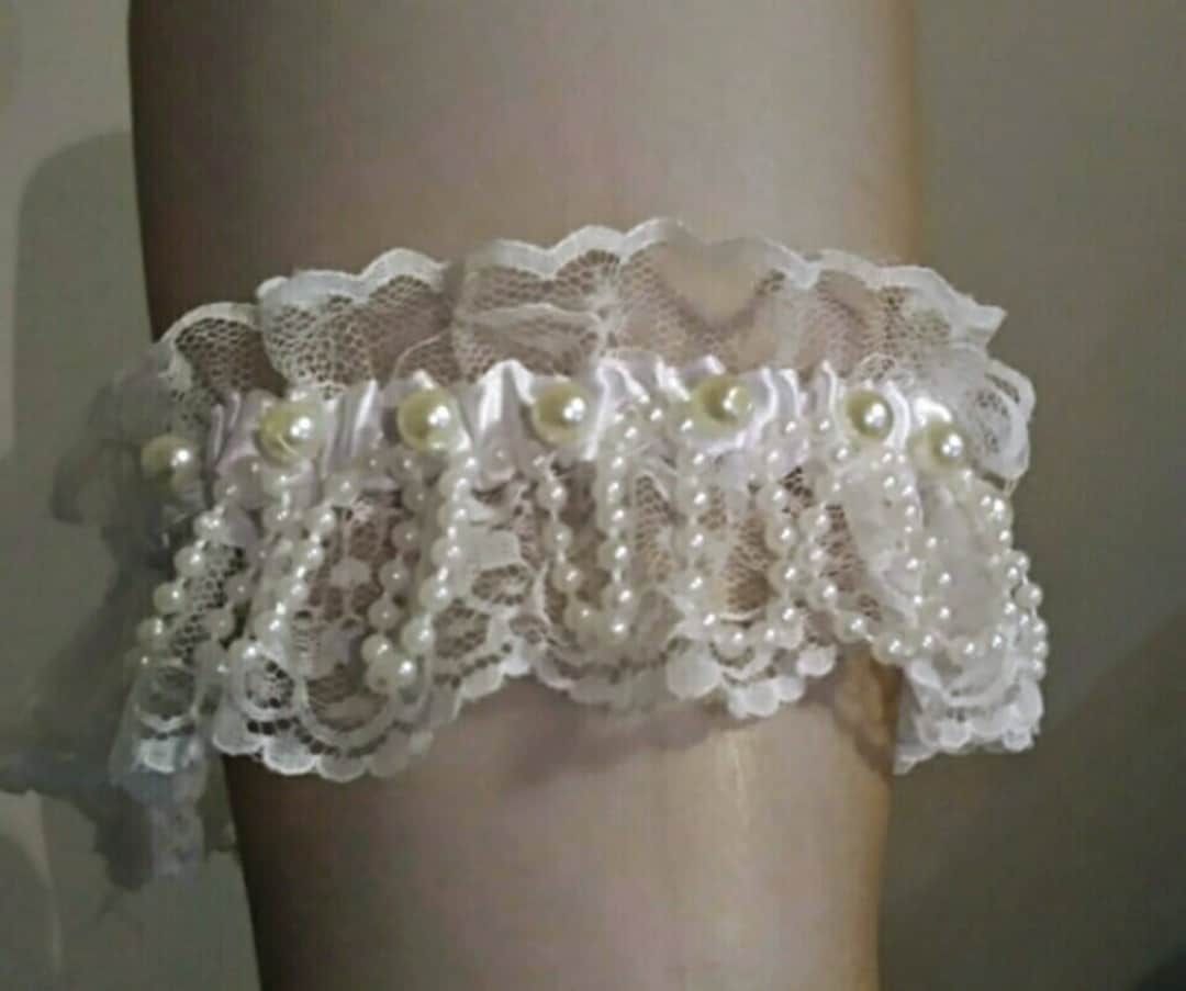 Gorgeous Bridal Leg Garter Plus Get TOSS GARTER FREE! , Brides ...
