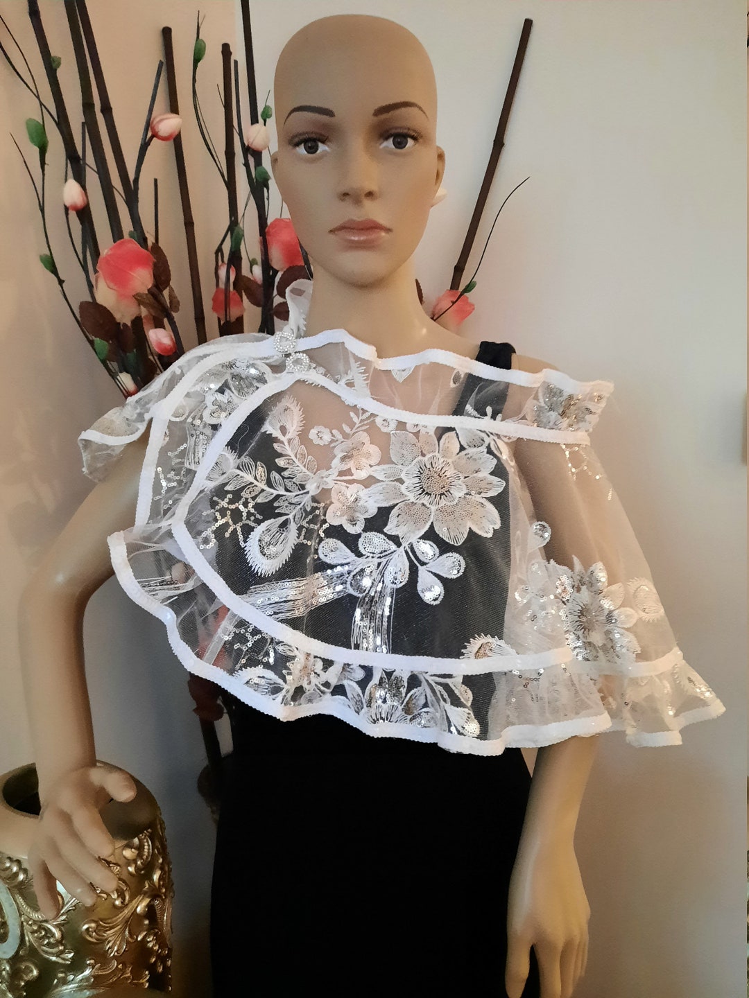 Gorgeous White Capelet With Sequins, Formal Capelets, Shawl, Shoulder ...